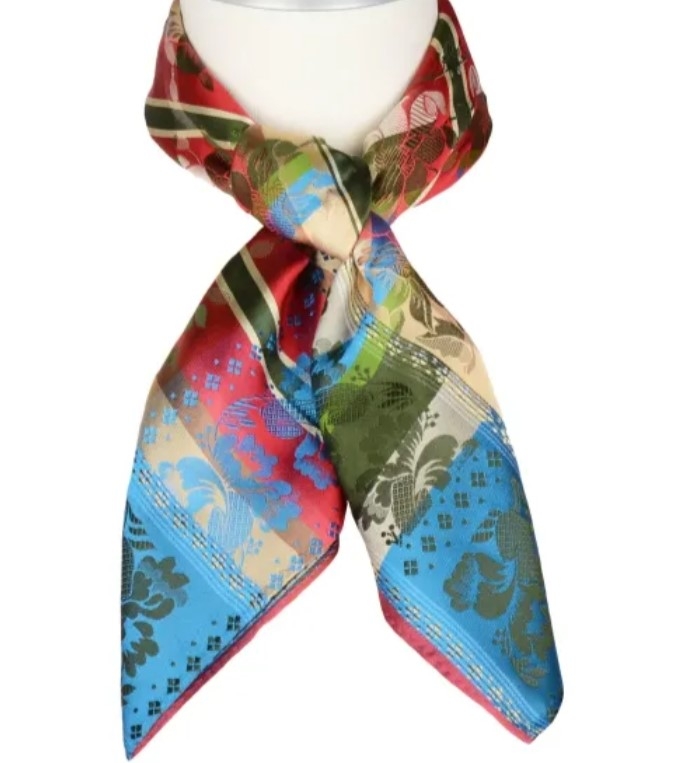 Silkeskjerf Tyrihans Gabriella 54 | Tonesbunadstue.no. Alt til bunad