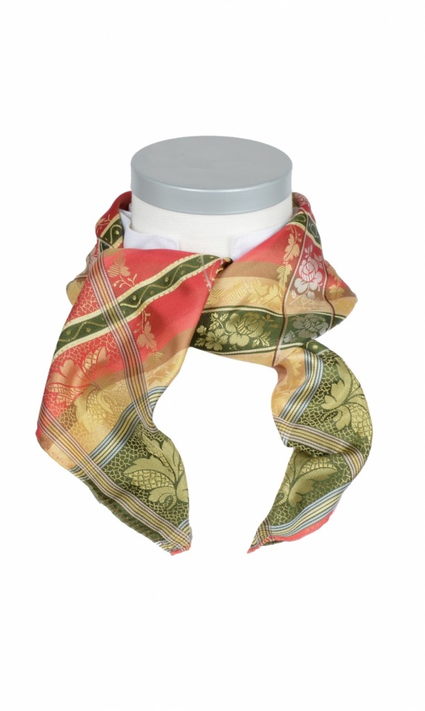 Silkeskjerf Tyrihans Aurora 39 | Tonesbunadstue.no. Alt til bunad