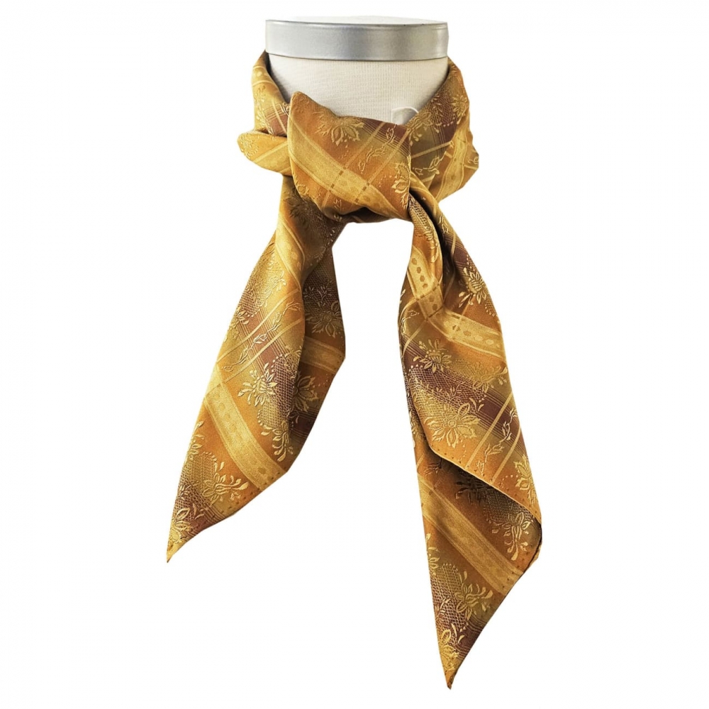 Silkeskjerf Tyrihans Maria 420 | Tonesbunadstue.no. Alt til bunad