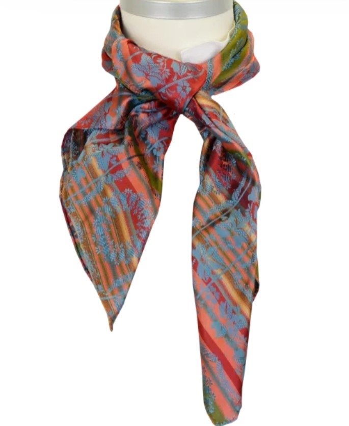 Silkeskjerf Tyrihans Victoria 51 | Tonesbunadstue.no. Alt til bunad